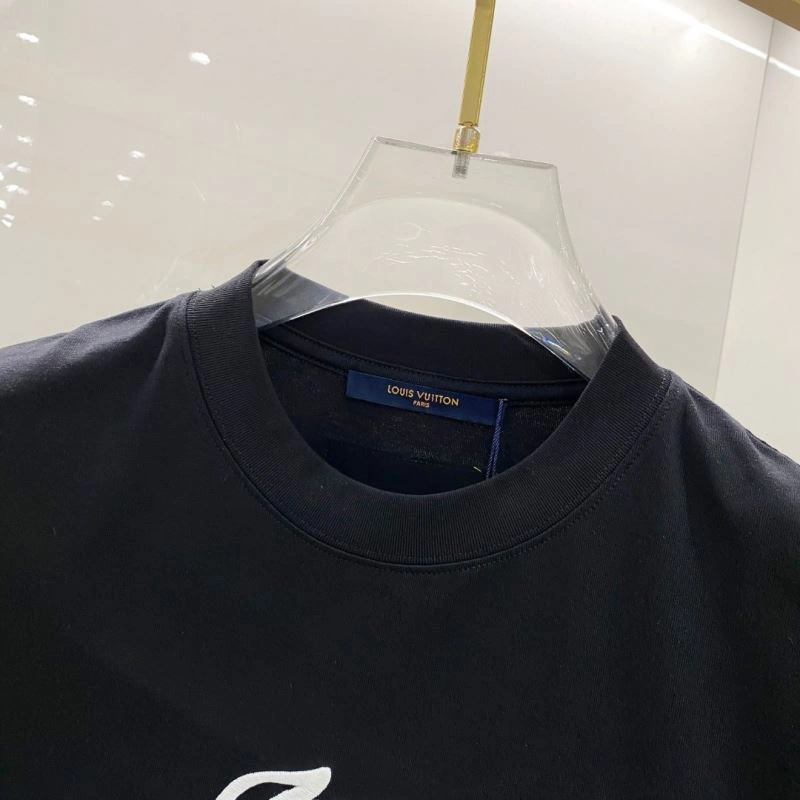 Top match Louis Vuitton T-Shirts