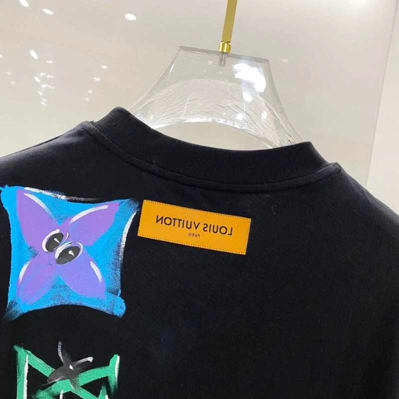 Bargain Louis Vuitton T-Shirts