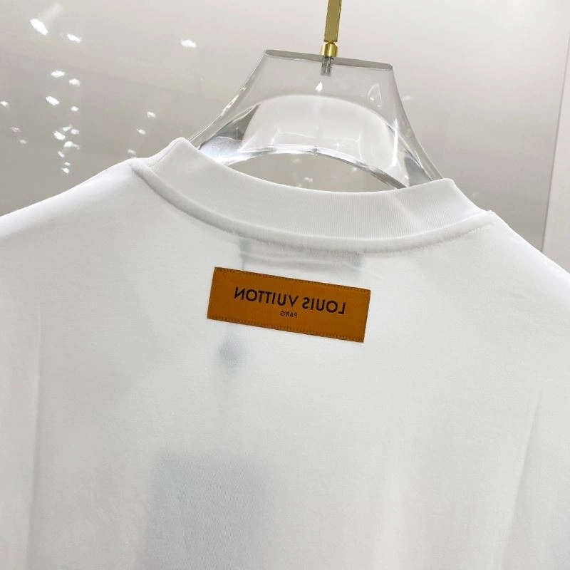 Low-cost Louis Vuitton T-Shirts