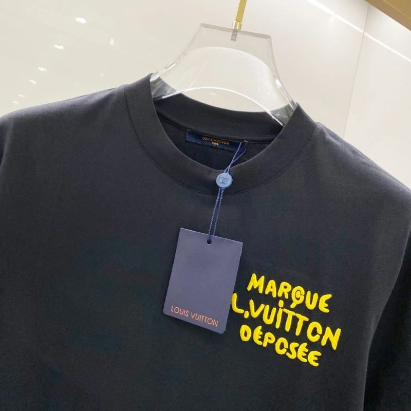 Factory-made Louis Vuitton T-Shirts