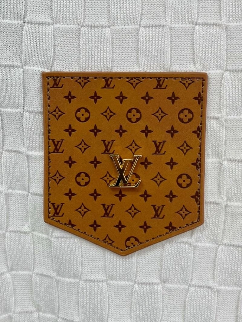Indistinguishable Louis Vuitton T-Shirts