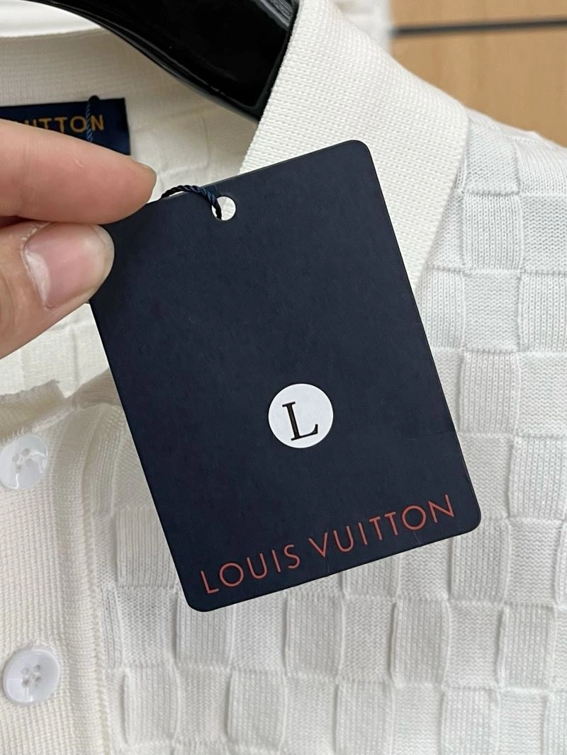 Indistinguishable Louis Vuitton T-Shirts