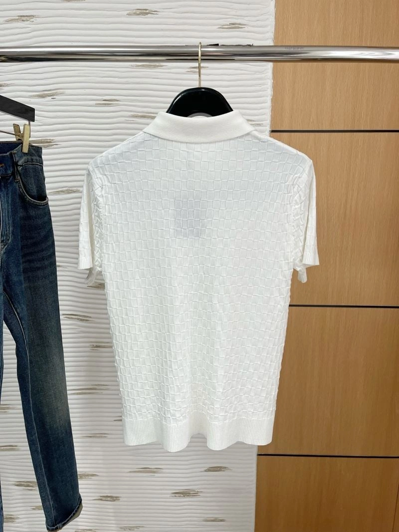 Indistinguishable Louis Vuitton T-Shirts
