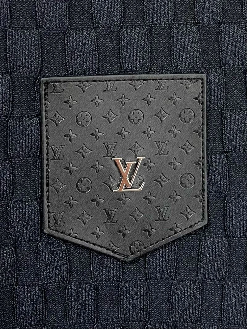 Accurate model Louis Vuitton T-Shirts