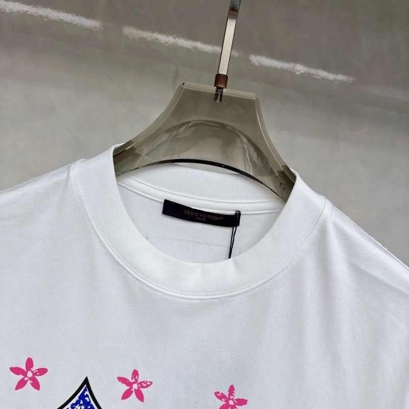 Indistinguishable Louis Vuitton T-Shirts