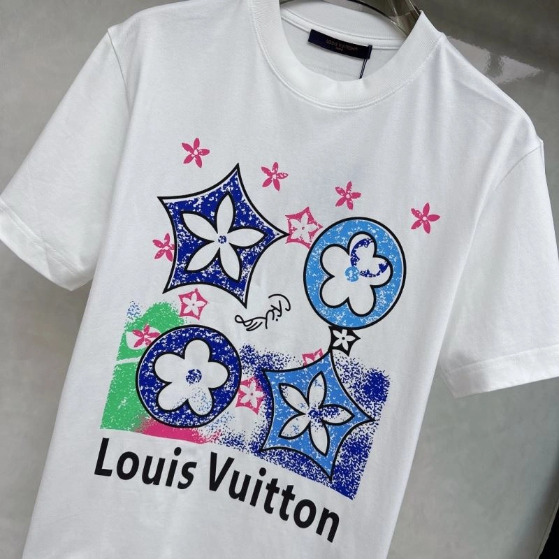 Indistinguishable Louis Vuitton T-Shirts