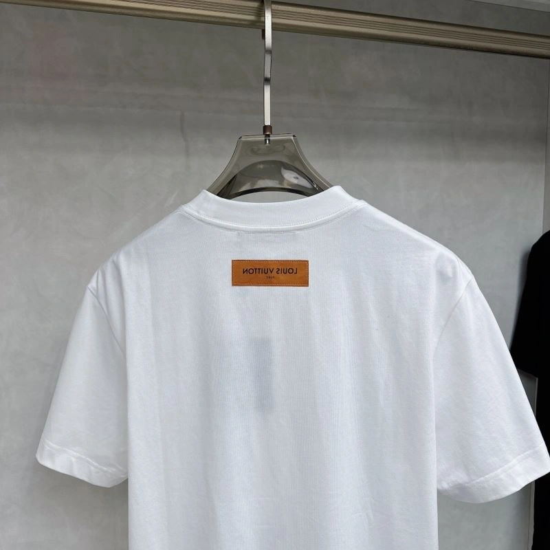 Indistinguishable Louis Vuitton T-Shirts