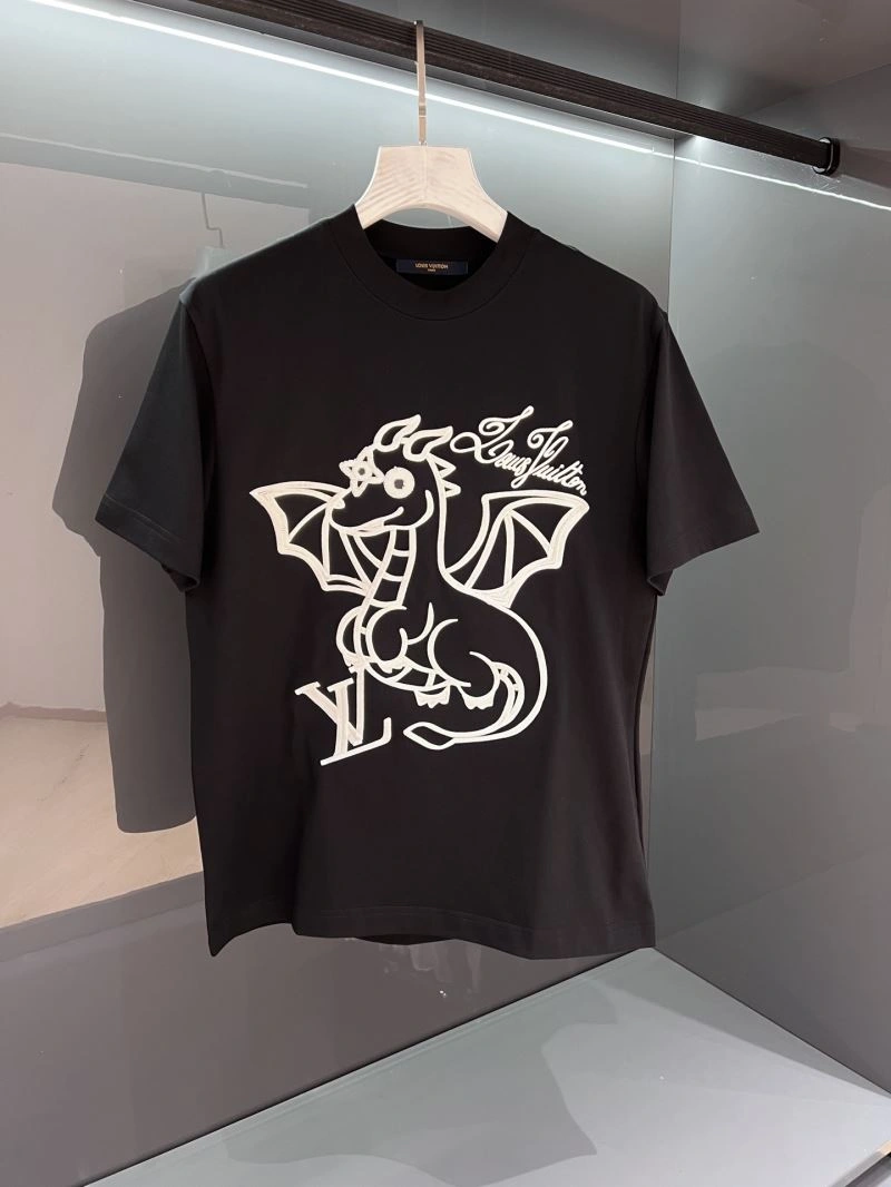 Top match Louis Vuitton T-Shirts