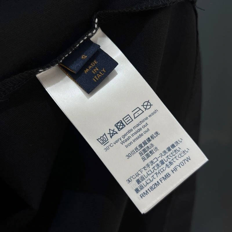 Top match Louis Vuitton T-Shirts