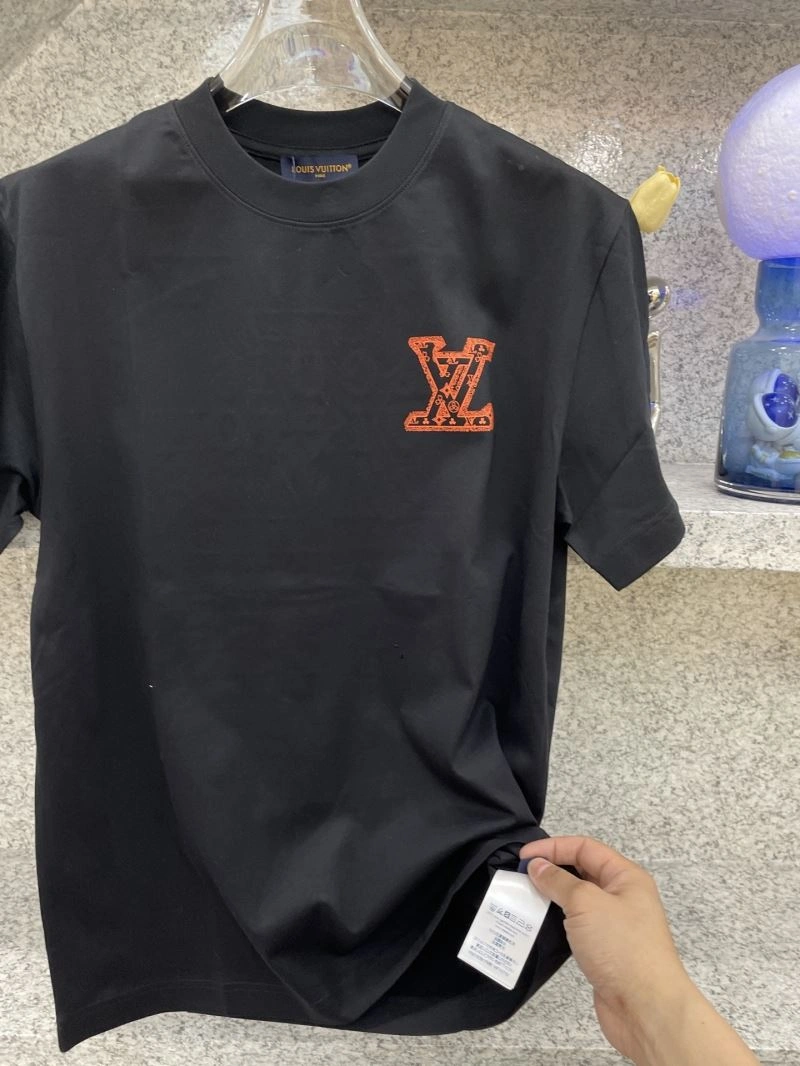 Factory-made Louis Vuitton T-Shirts