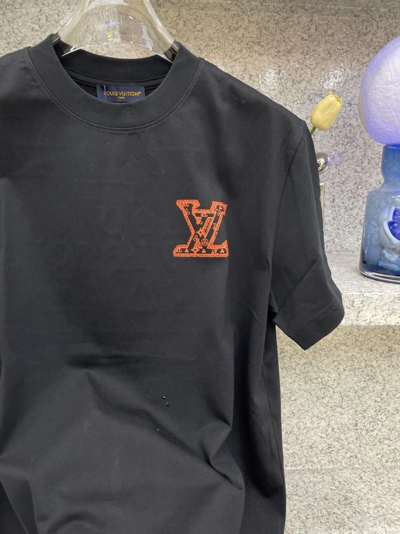 Factory-made Louis Vuitton T-Shirts
