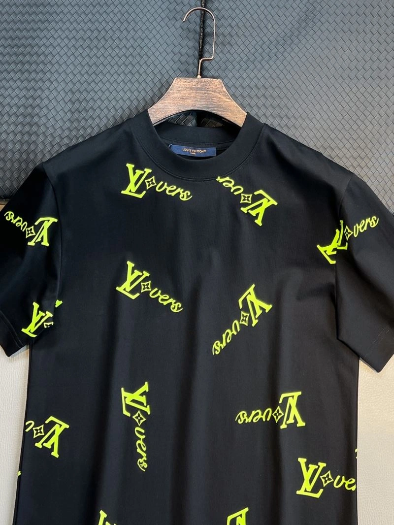 Bargain Louis Vuitton T-Shirts