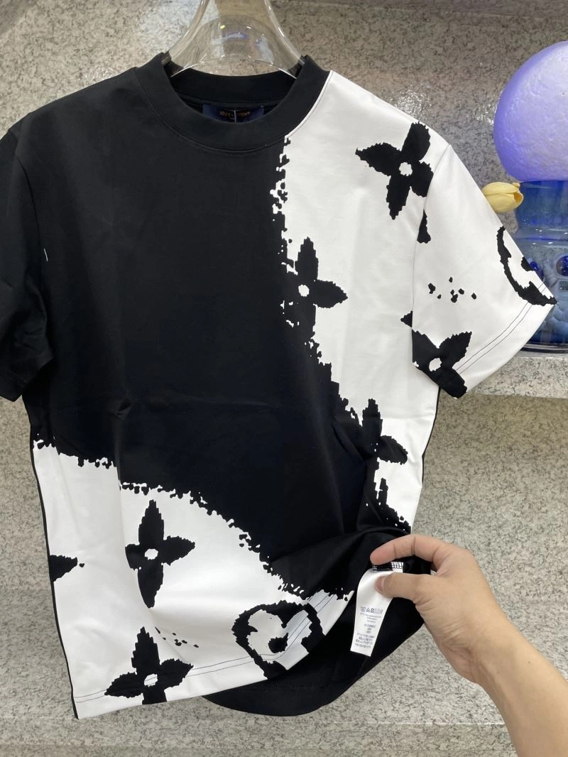 Economical Louis Vuitton T-Shirts