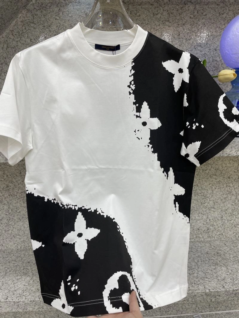 Economical Louis Vuitton T-Shirts