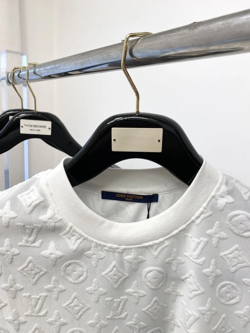 Low-cost Louis Vuitton T-Shirts