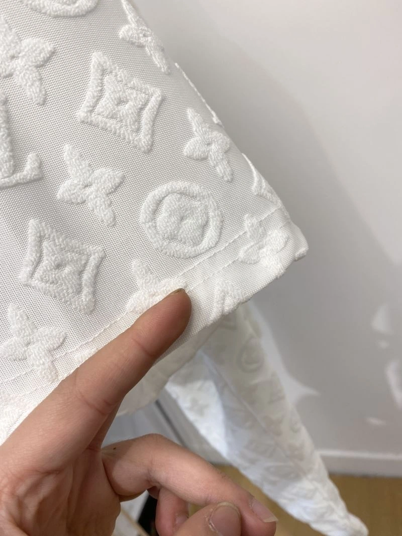 Low-cost Louis Vuitton T-Shirts