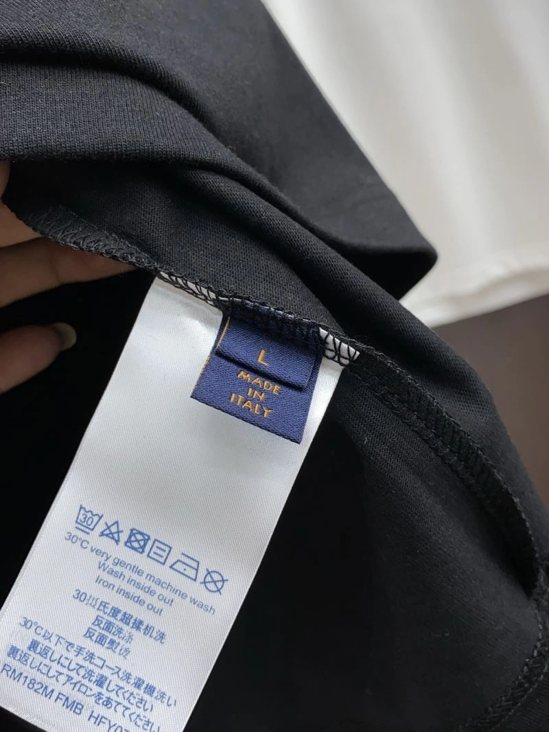 High accuracy Louis Vuitton T-Shirts