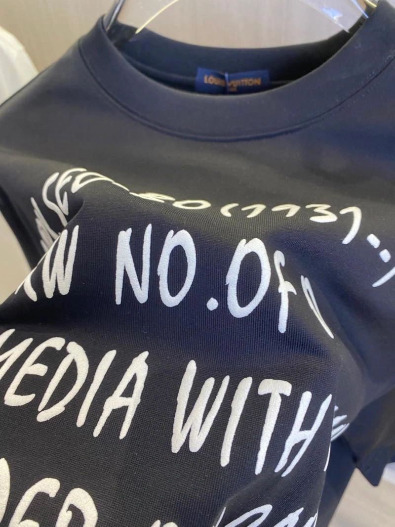 Factory-made Louis Vuitton T-Shirts