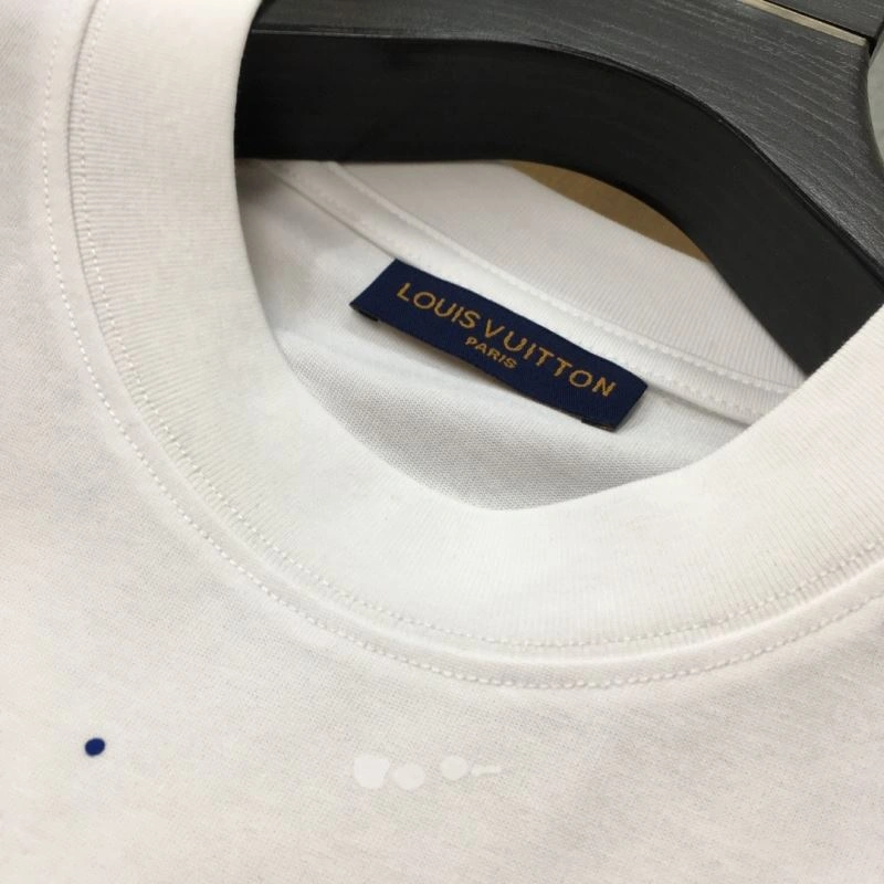 Bargain Louis Vuitton T-Shirts