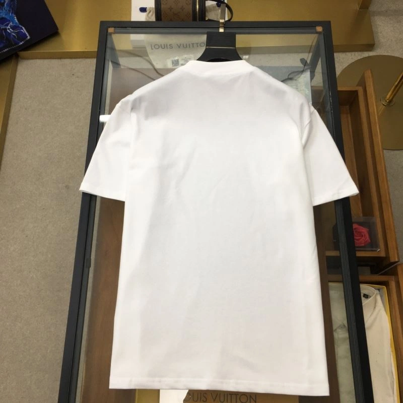Bargain Louis Vuitton T-Shirts