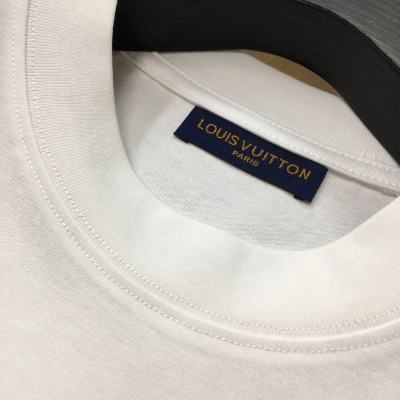 Precise copy Louis Vuitton T-Shirts