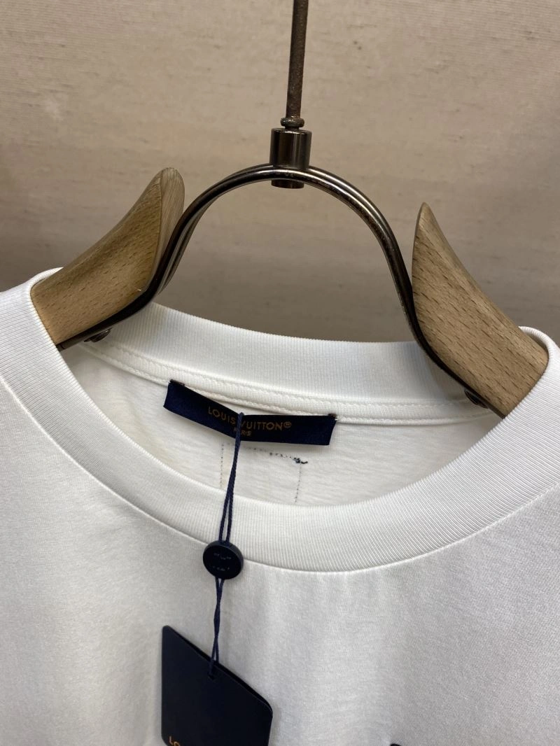 Top mirror Louis Vuitton T-Shirts