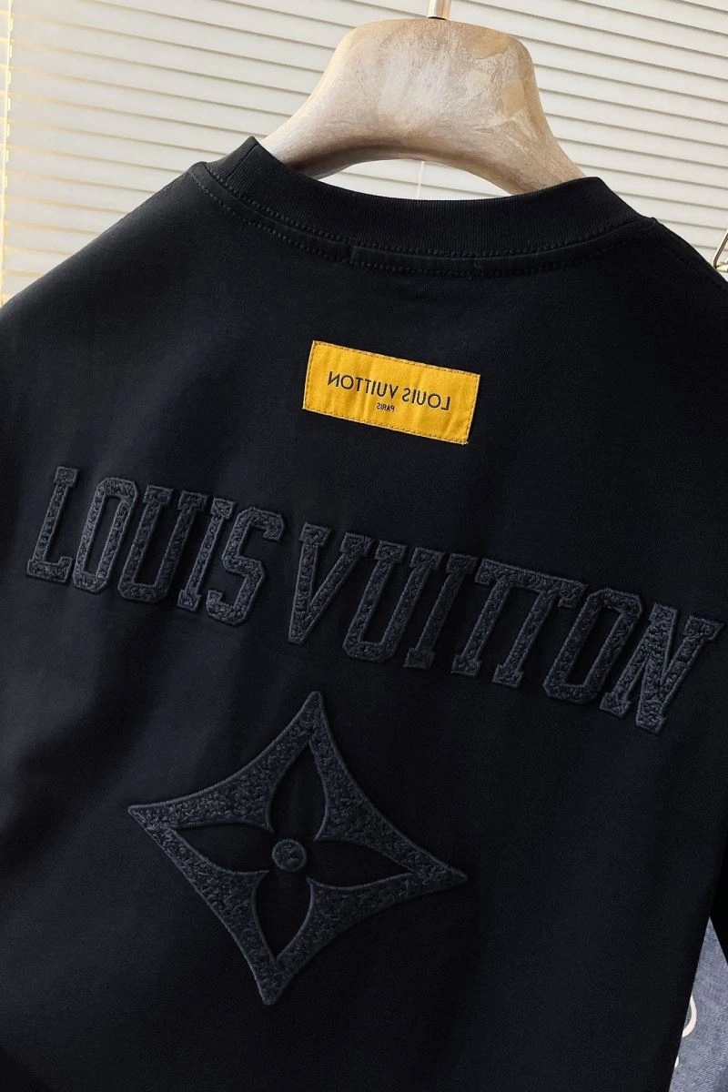 Indistinguishable Louis Vuitton T-Shirts