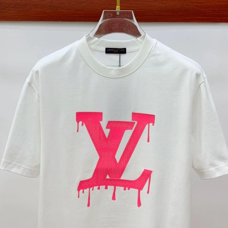 Precise copy Louis Vuitton T-Shirts