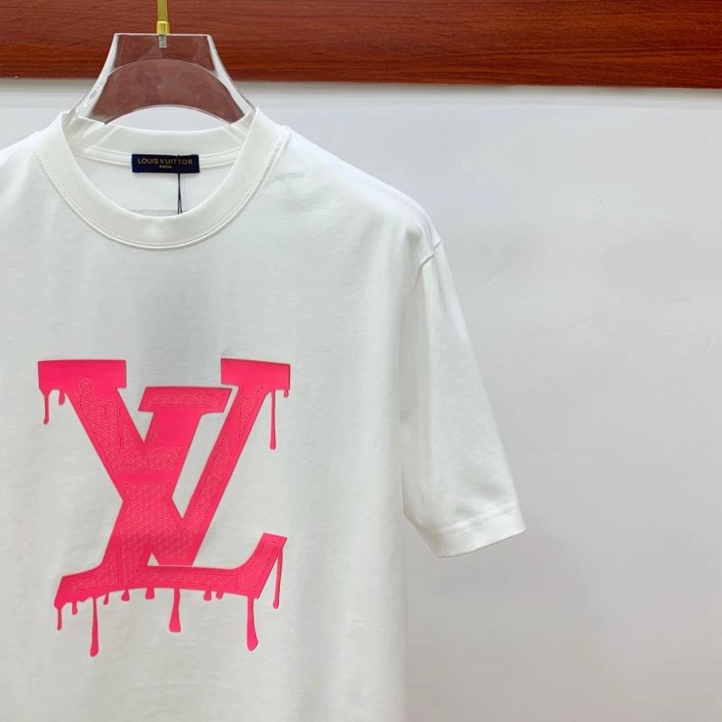 Precise copy Louis Vuitton T-Shirts
