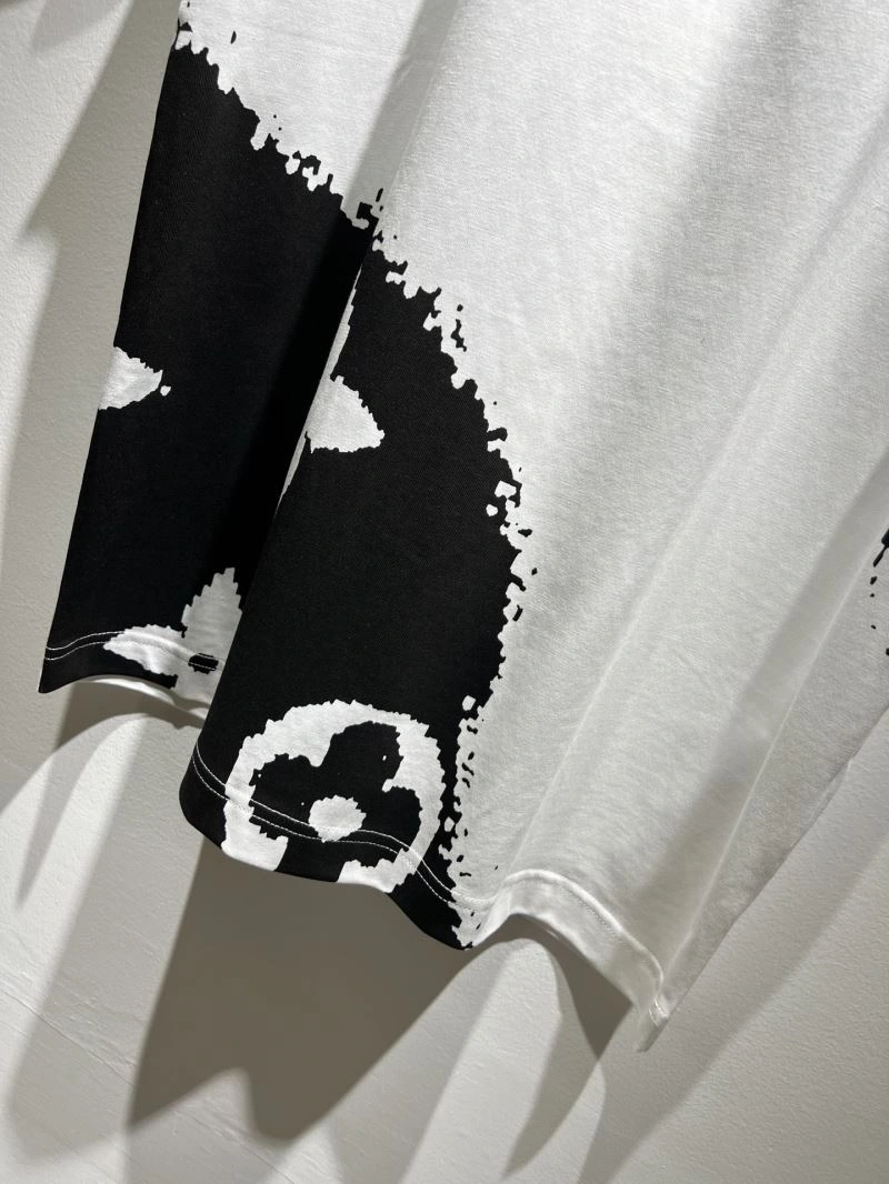 Genuine Louis Vuitton T-Shirts