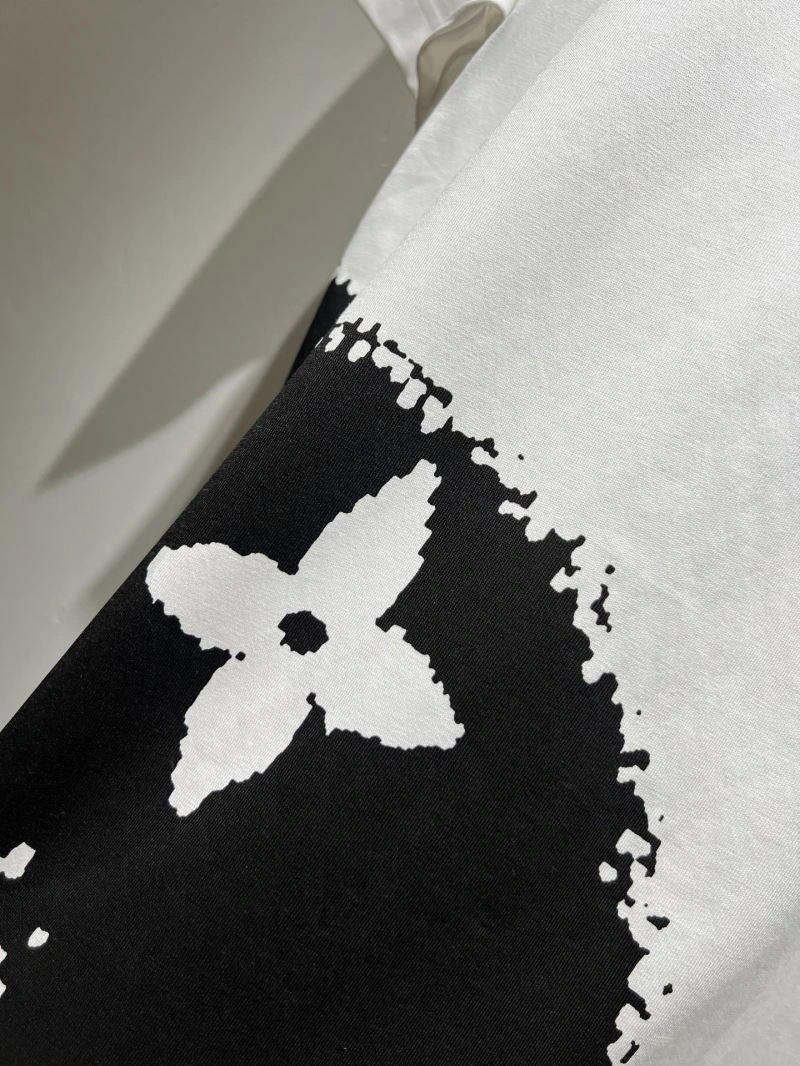 Genuine Louis Vuitton T-Shirts