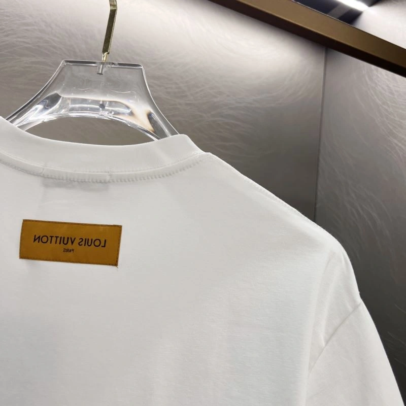 Exact replica Louis Vuitton T-Shirts