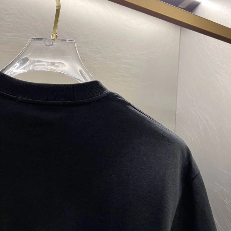 Top match Louis Vuitton T-Shirts
