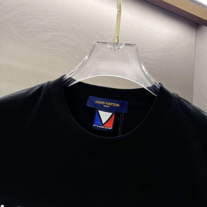 Top match Louis Vuitton T-Shirts