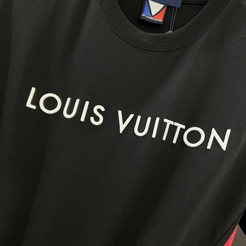 Top match Louis Vuitton T-Shirts