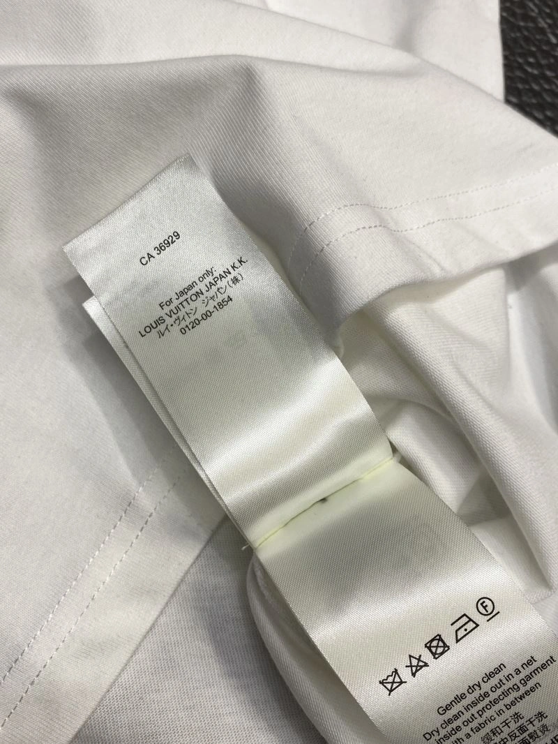 Inexpensive Louis Vuitton T-Shirts