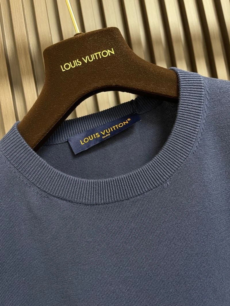 Accurate model Louis Vuitton T-Shirts