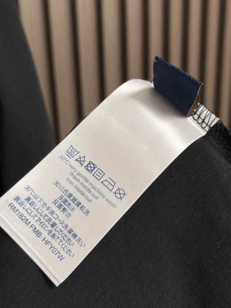 Reasonably priced Louis Vuitton T-Shirts