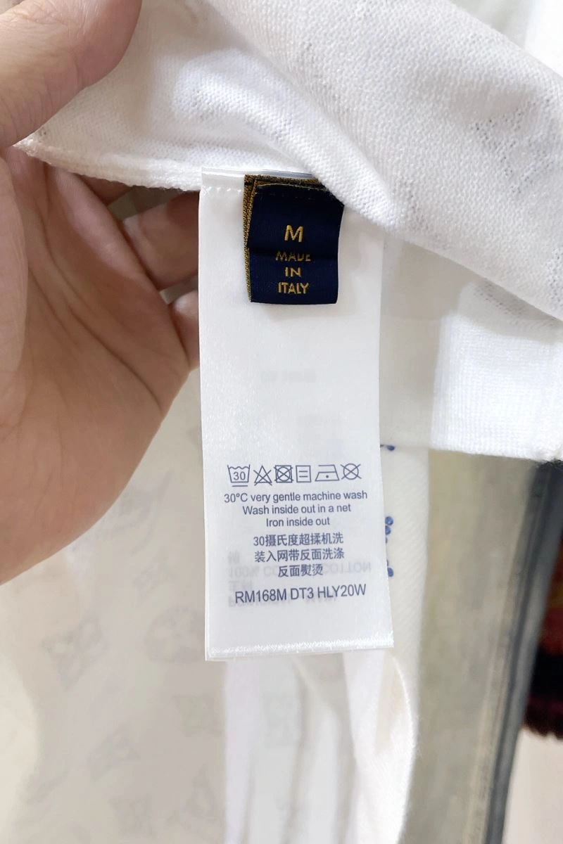 Indistinguishable Louis Vuitton T-Shirts