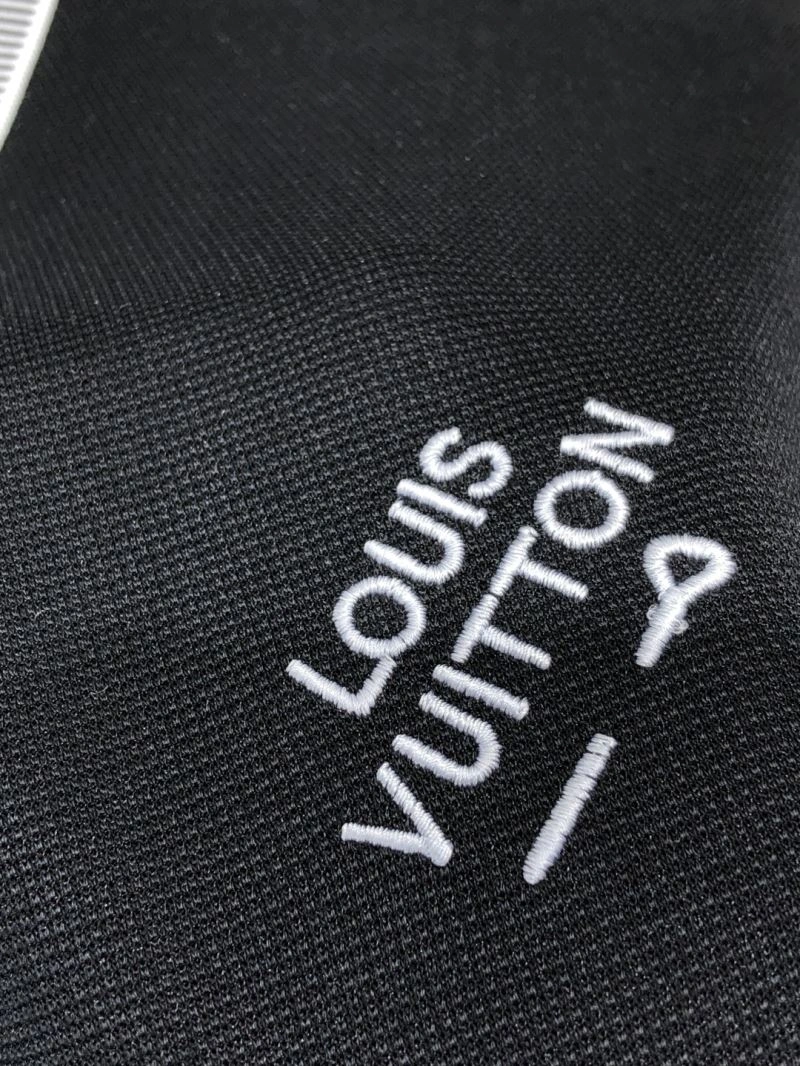 Bargain Louis Vuitton T-Shirts
