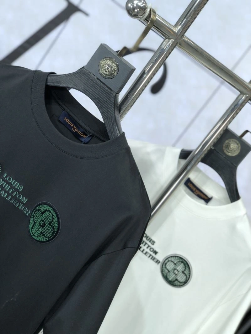 Factory-made Louis Vuitton T-Shirts