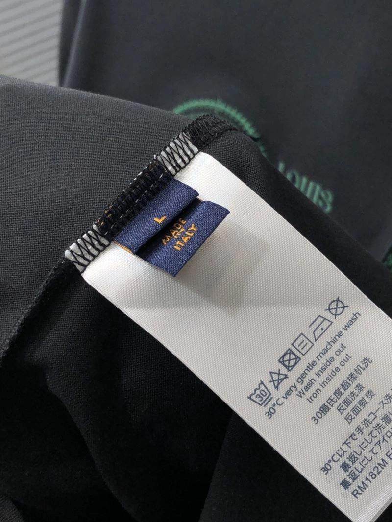 Factory-made Louis Vuitton T-Shirts