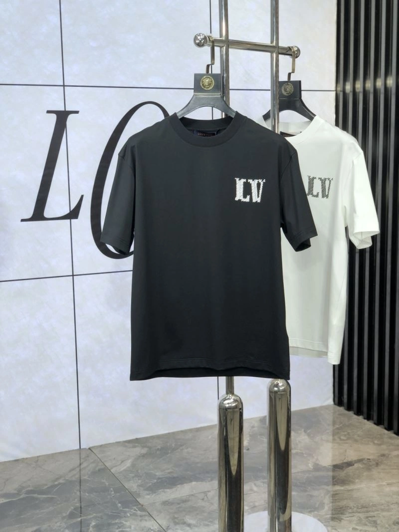 Exact replica Louis Vuitton T-Shirts