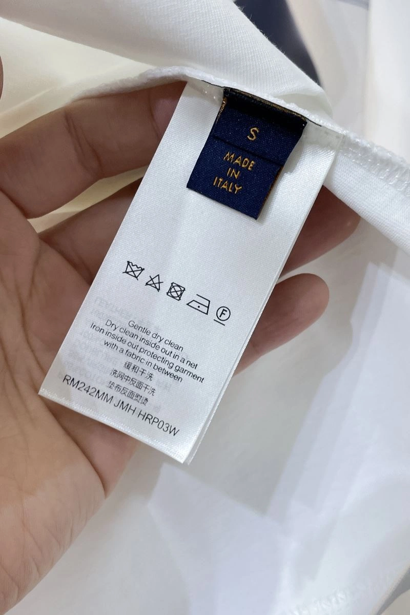 Bargain Louis Vuitton T-Shirts