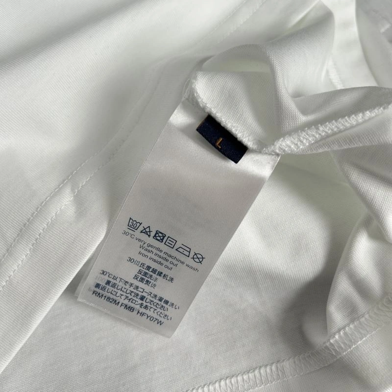 Top match Louis Vuitton T-Shirts