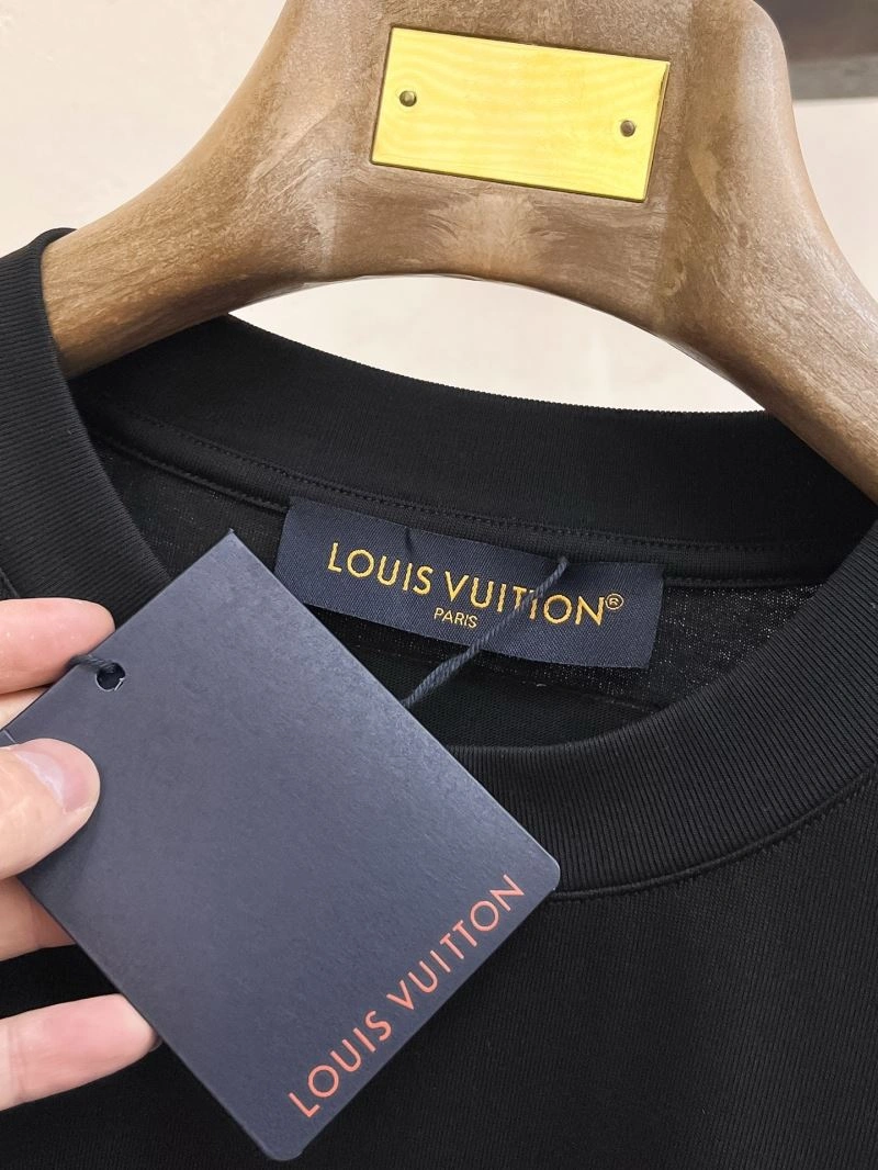 Top match Louis Vuitton T-Shirts