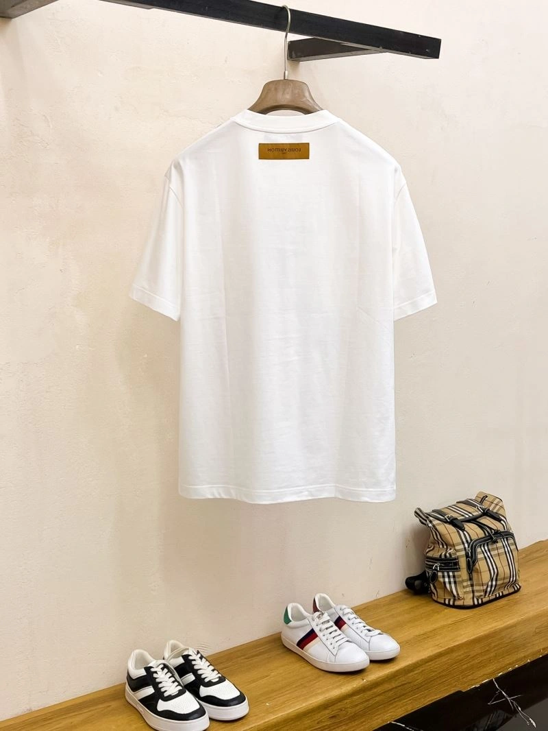 Precise copy Louis Vuitton T-Shirts