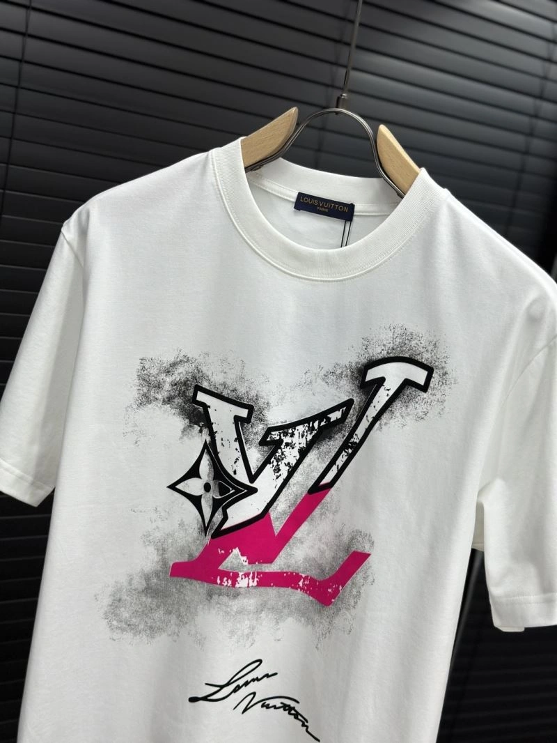 Perfect replica Louis Vuitton T-Shirts