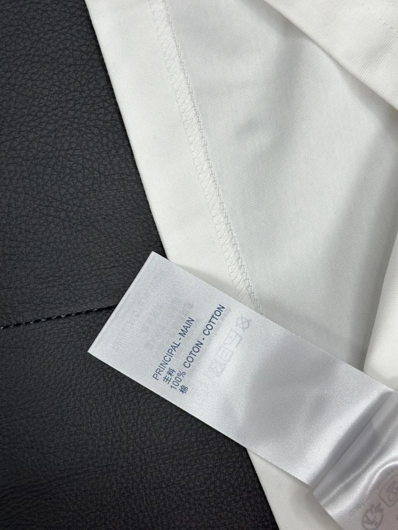 Perfect replica Louis Vuitton T-Shirts