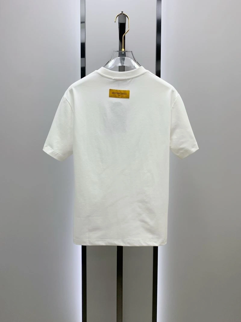 Indistinguishable Louis Vuitton T-Shirts
